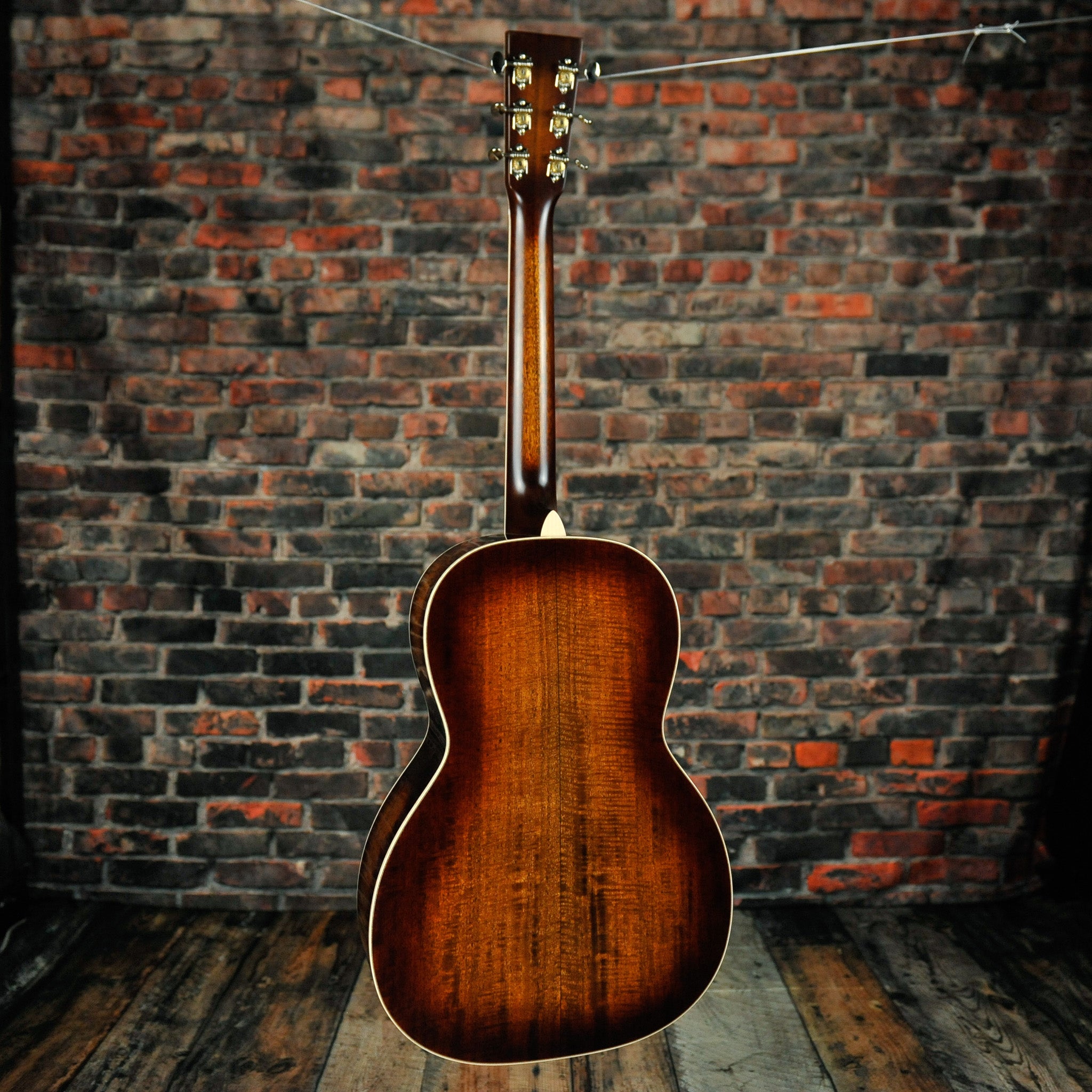 Martin Custom Shop 00-12 Flamed Mahogany – Gladesville Guitar Factory